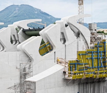 Load-bearing tower Staxo 100 - Doka