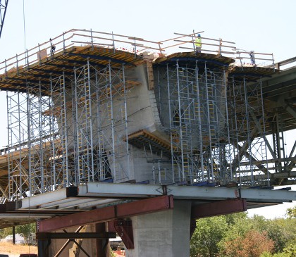 Load-bearing tower Staxo 100 - Doka