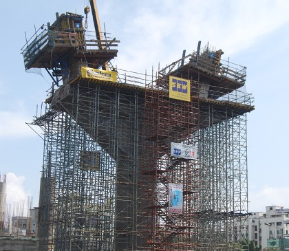 Load-bearing tower Staxo 100 - Doka