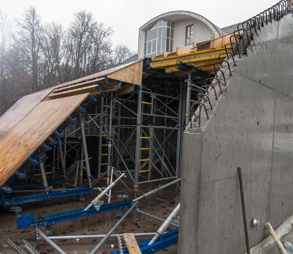 Traggerüst Staxo 100 - Doka (CH)