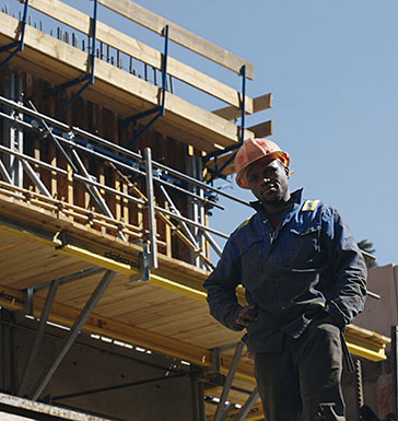 クライミング型枠 MF240 - Doka