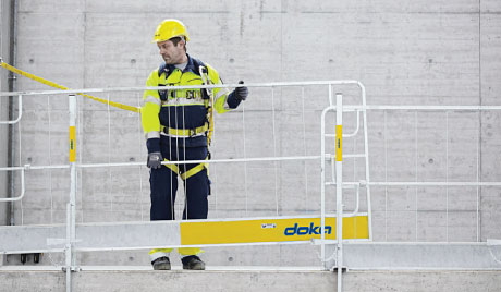Edge protection system XP - Doka