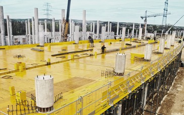 Edge protection system XP - Doka