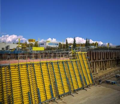 Edge protection system XP - Doka