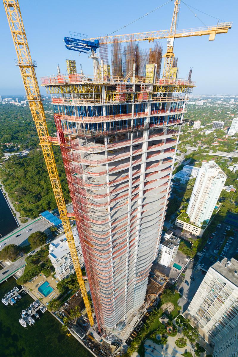 Una Residences - Doka